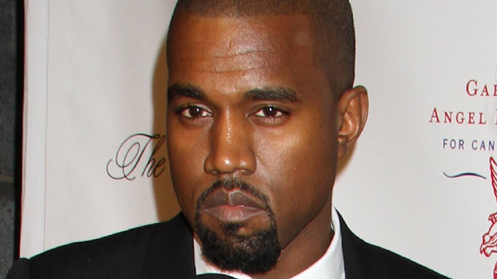 Kanye West’s Botched Lips Leave Fans Concerned After He Posts New Video ...