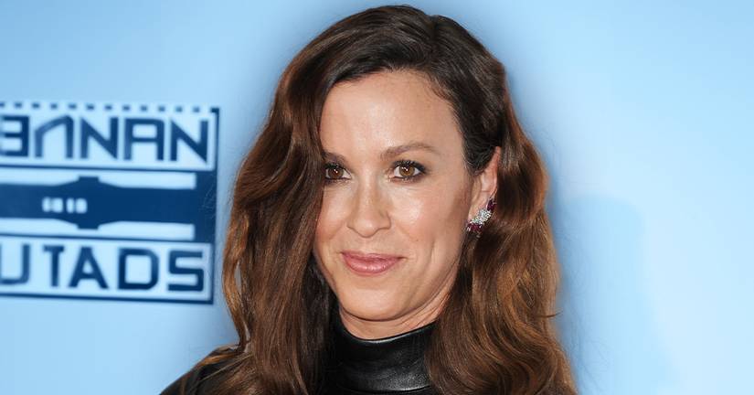 alanis morissette wealth
