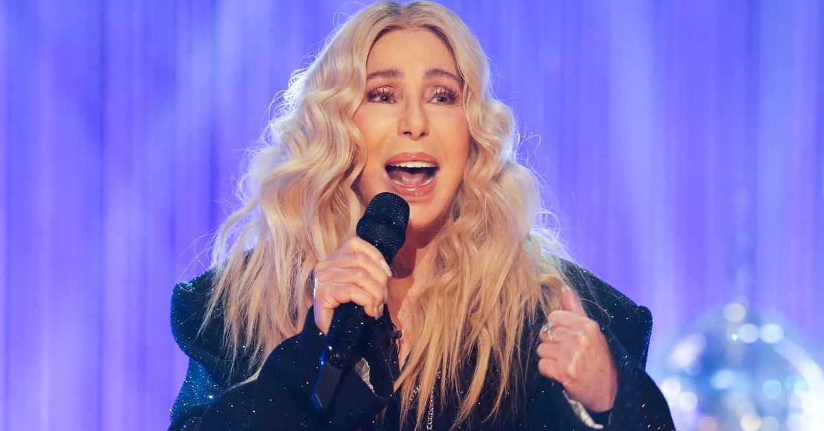 Cher Left Graham Norton And Tom Hanks Shocked After Making A Weird ...