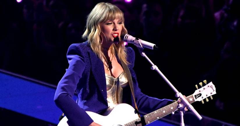 We Tracked Down Every Time Taylor Swift Has Cried On Stage (And Why)