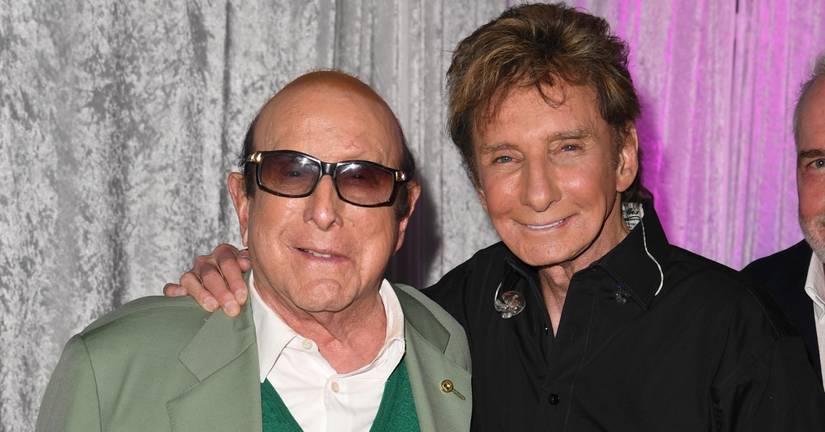 Barry Manilow's Net Worth Allowed Him And His Secret Spouse To Enjoy An ...