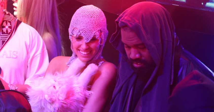 Kanye West's Wife Looked Wildly Different Before They Met, And Fans Are ...