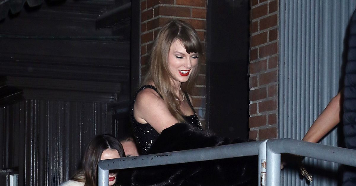 Taylor Swift's Lead Guitarist Becomes A Dad And Fans Credit The Singer ...