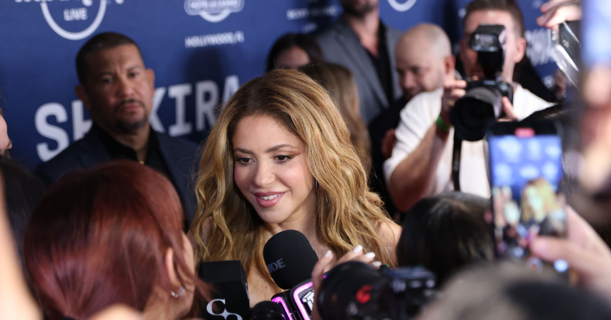 Shakira's Decision Not To Get Surgery During The "Darkest Moment" Of ...