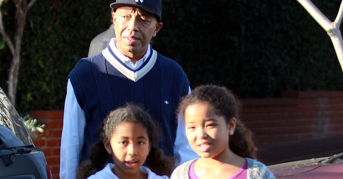 Aoki Lee Simmons Is Dating A Man The Same Age As Her Father, And Fans ...