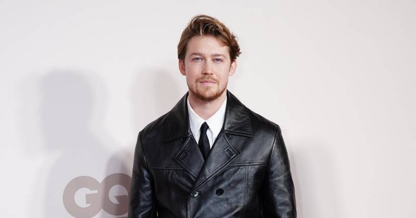 Watching Travis Kelce At Taylor Swift's Concerts Has Fans Feeling Sad