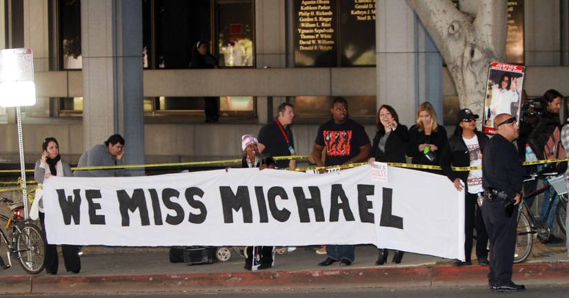 Michael Jackson Secretly Asked Howard Stern To Lead A Protest Of His ...