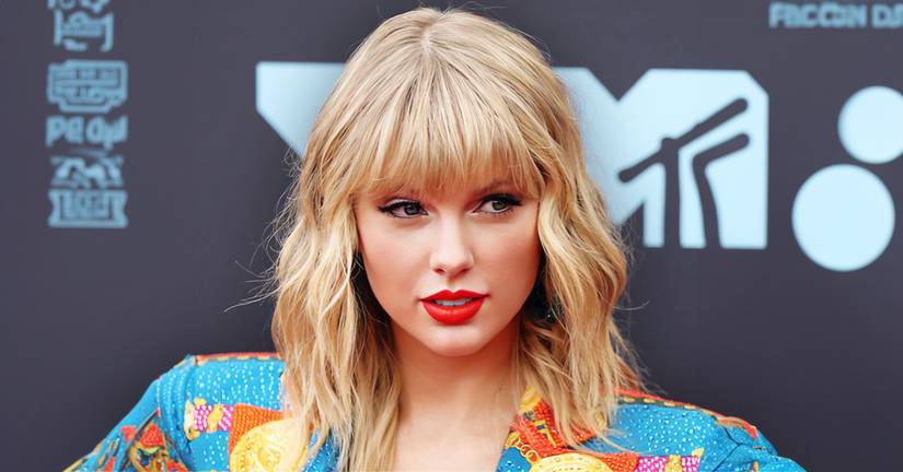 Here Are The Craziest Things Taylor Swift Fans Have Done