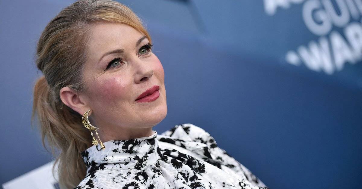 Christina Applegate Gets Candid About Fighting An Eating Disorder At ...