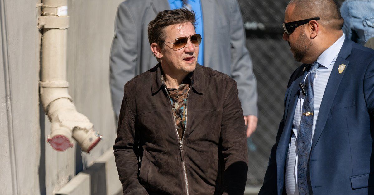 Jeremy Renner Credits 11-Year-Old Daughter For His Recovery After Life ...