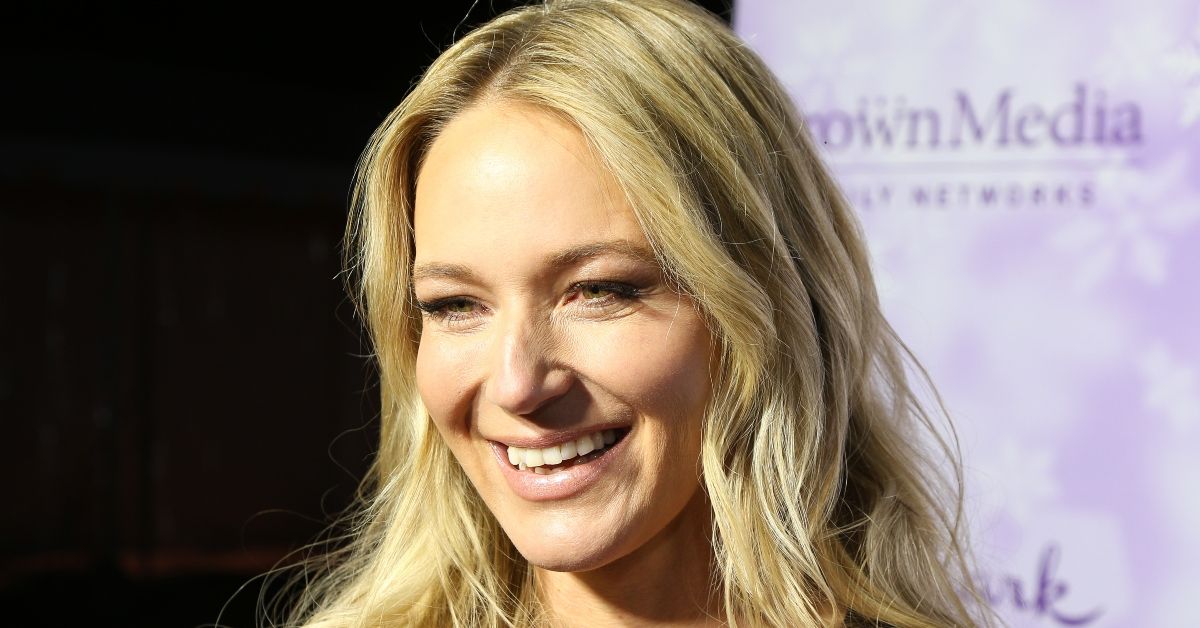 Jewel Reflects On Her Traditional Mormon Family And How It Shaped Her Life