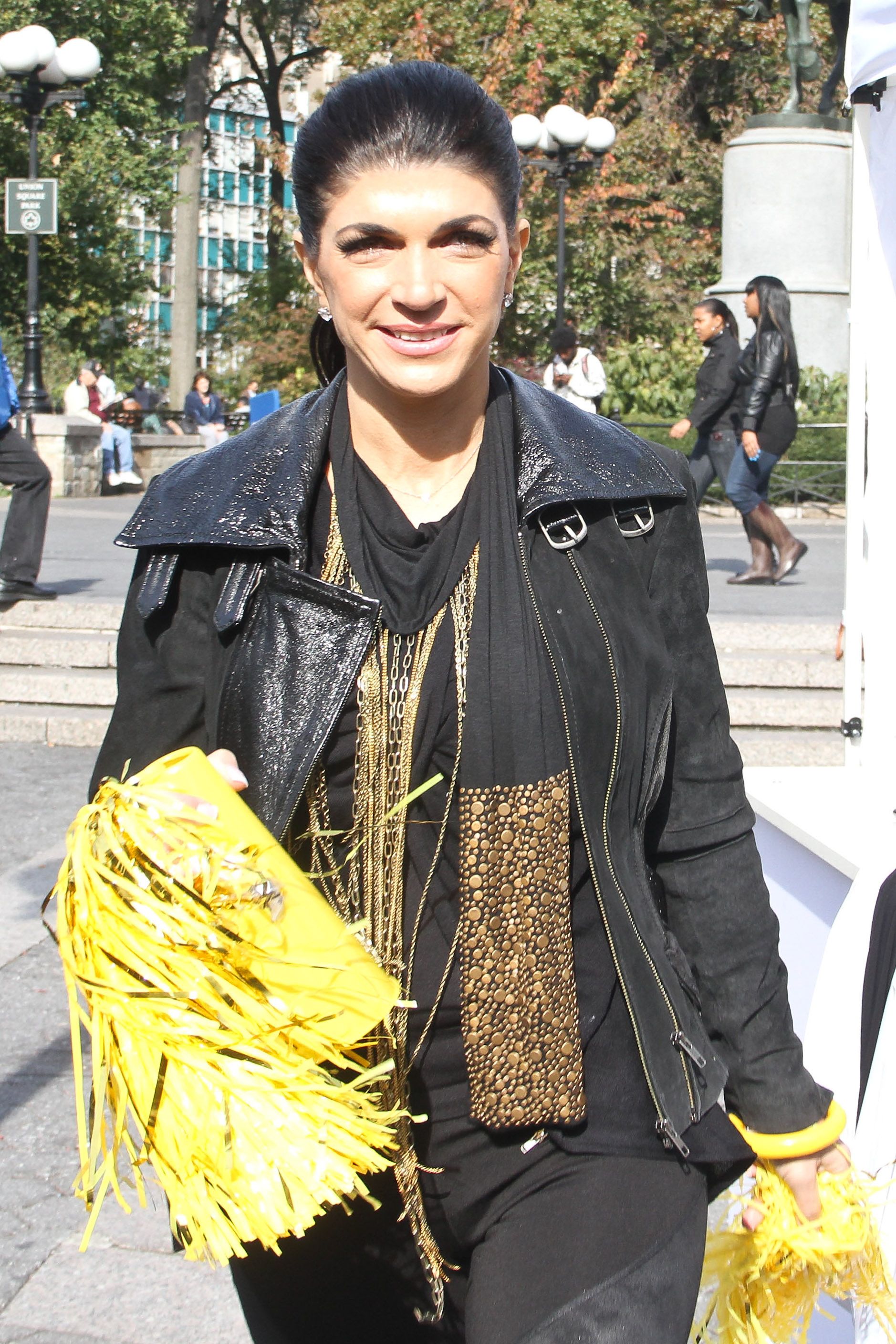 Why Teresa Giudice Is Now Ignoring Her Husband Luis Ruelas' Red Flags