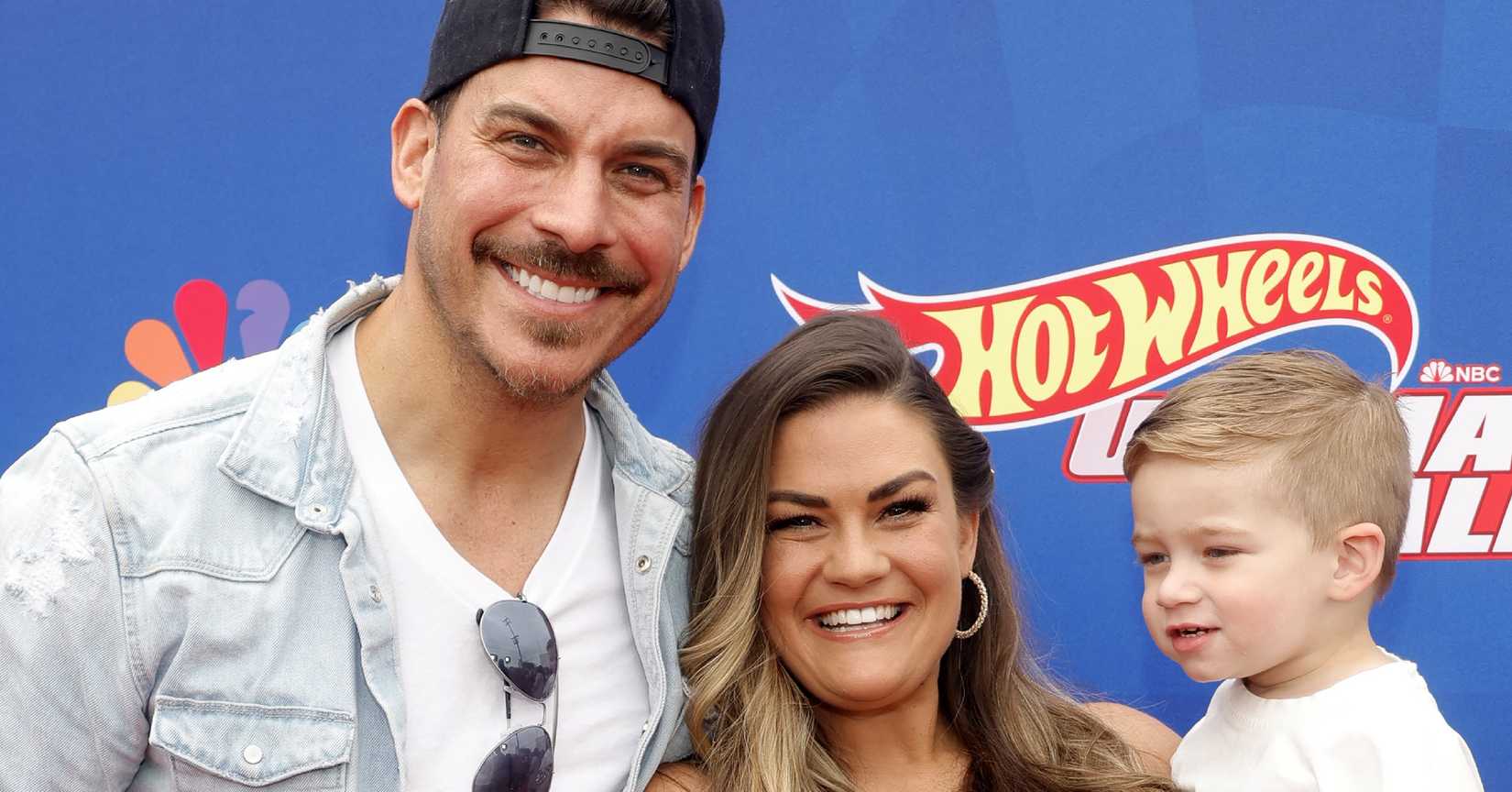 Brittany Cartwright Served Jax Taylor Divorce Papers In An Embarrassing Way