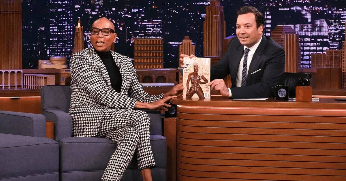 Fans Caught The Interview Moment Jimmy Fallon Legitimately Thought His ...