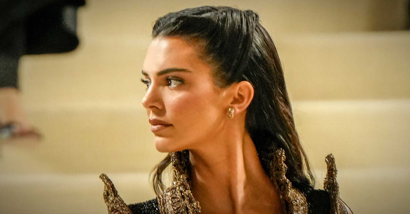 Why The Stress Of Modeling Has Made Kendall Jenner Cry 'Hysterically'