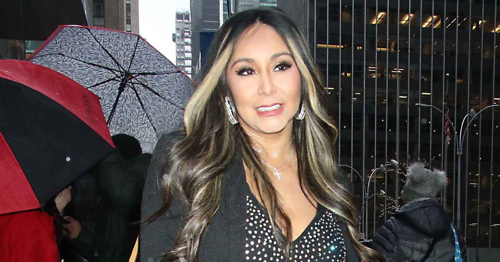 The Guy That Punched Snooki In The Face On Jersey Shore Still Can't ...