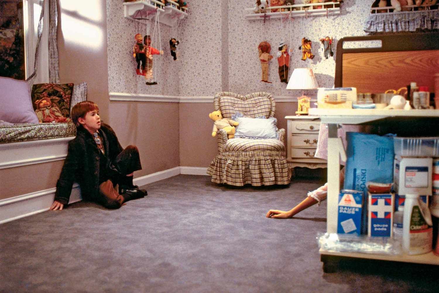 The Sixth Sense's Hidden Twist Is Even More Disturbing Than Its Famous ...