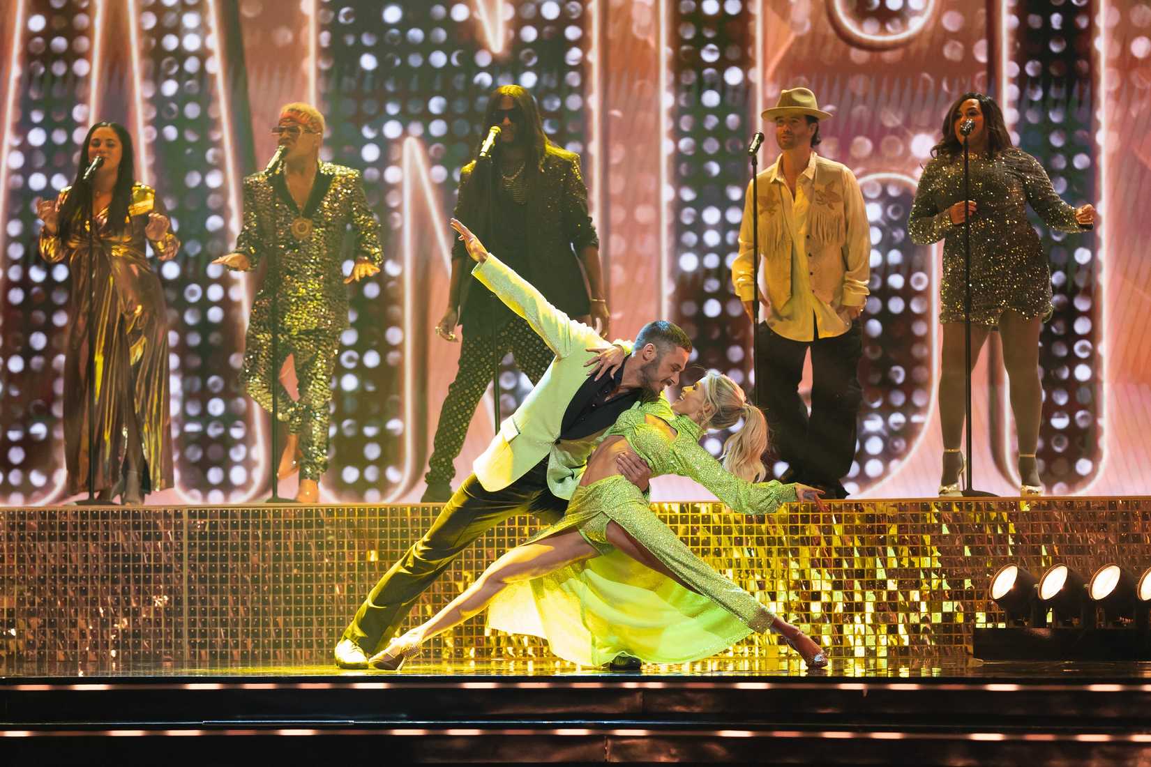 Dancing With The Stars Returns With No Elimination