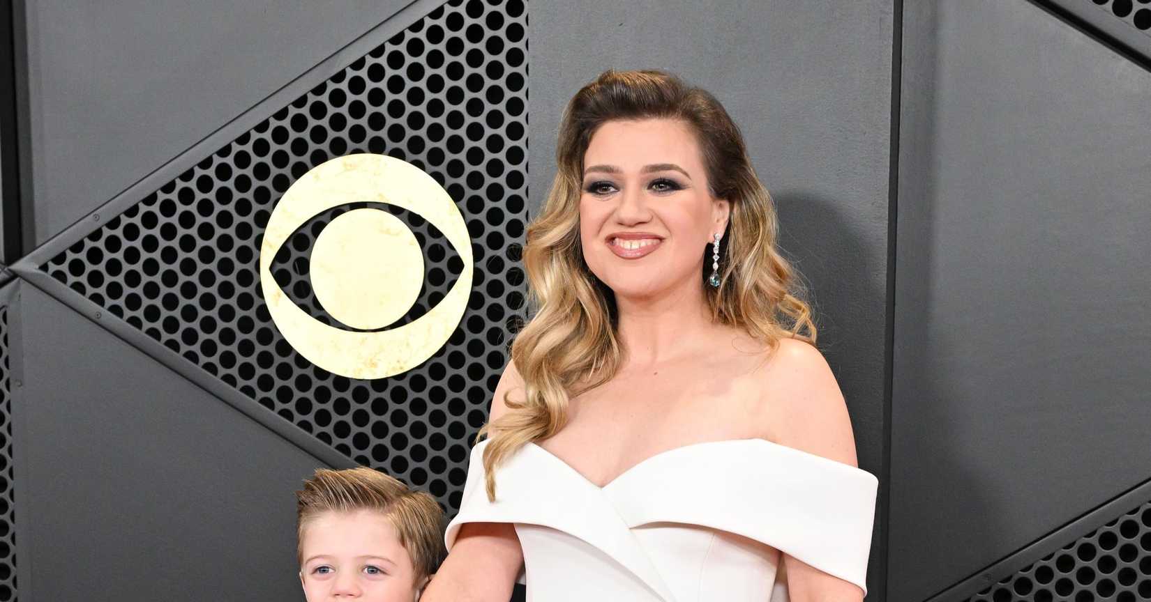 Kelly Clarkson Opens Up About The Backlash She Received After Winning ...