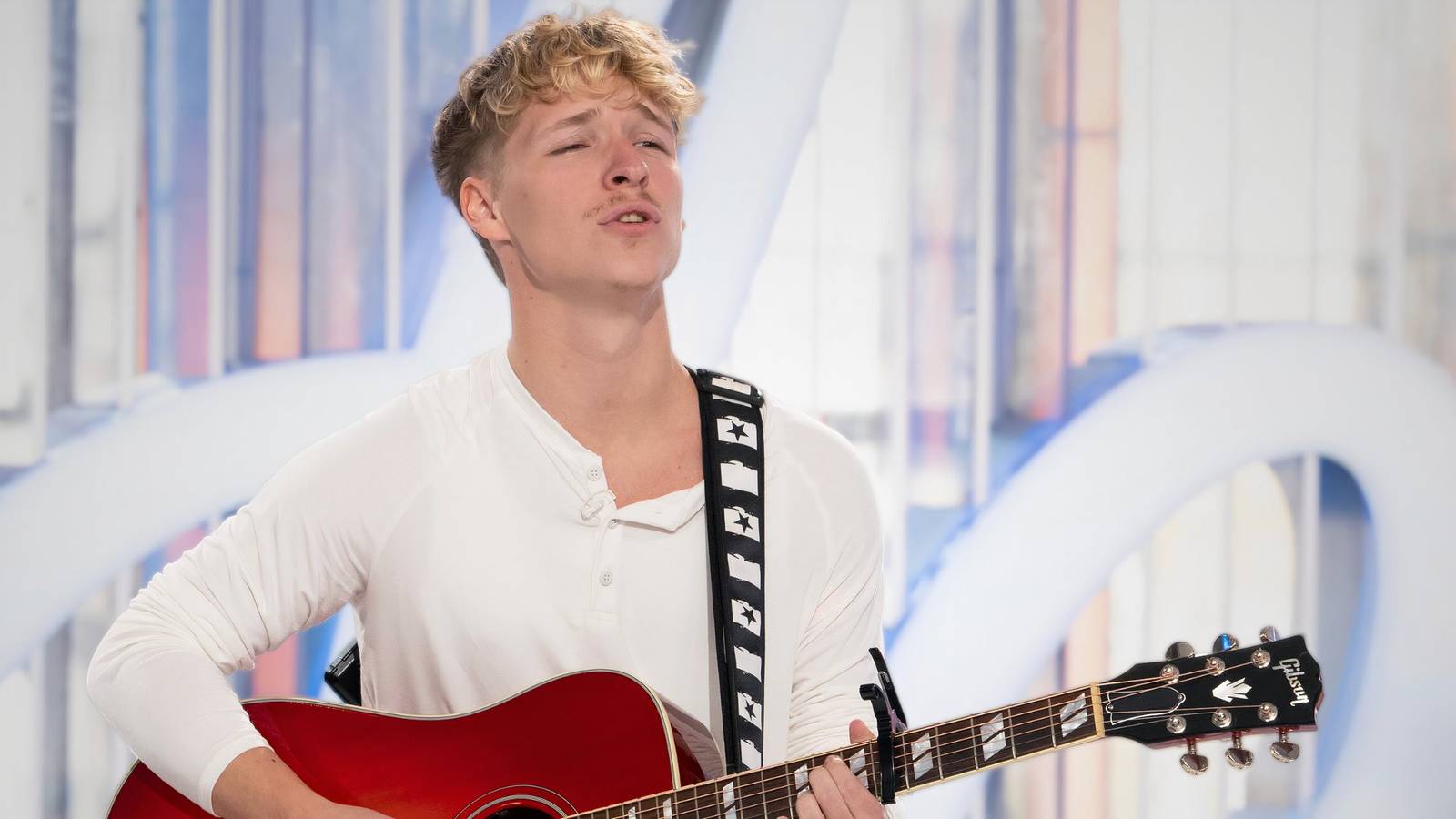 Baylee Littrell’s Mom Defends Him Amid 'Nepo Baby' Backlash on American ...