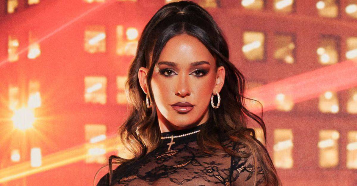 Ariana Biermann Dodges WWHL Question About Mom Kim Zolciak’s Gambling Drama