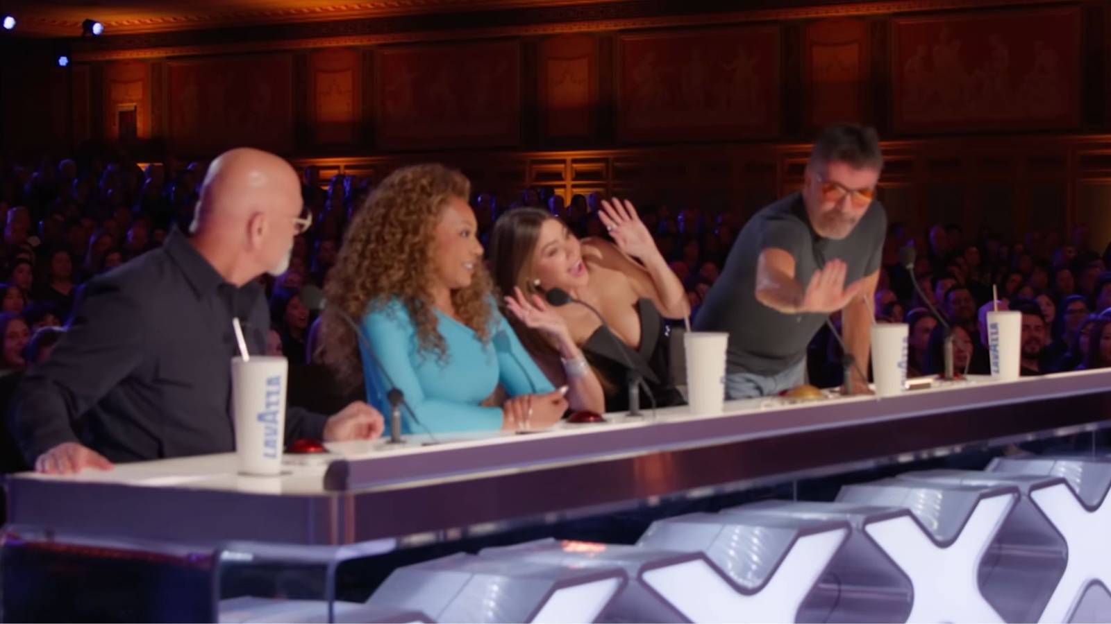 America's Got Talent Sees Its First Golden Buzzer After A Stunning ...